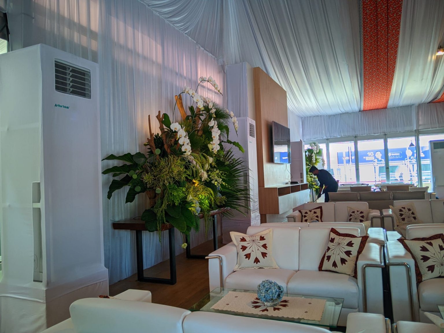 Rental AC Standing 5 PK untuk Wedding, Exhibition, atau Konser ...